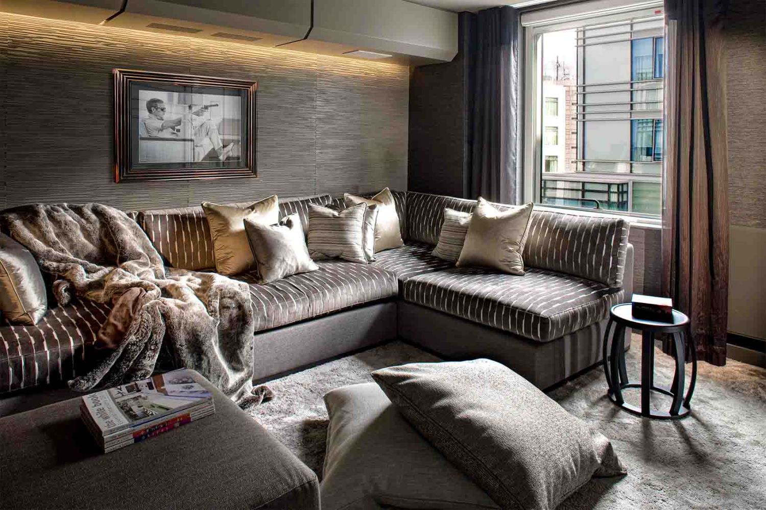 Luxury Cinema Room Designs | High End Theatre Interiors | René Dekker