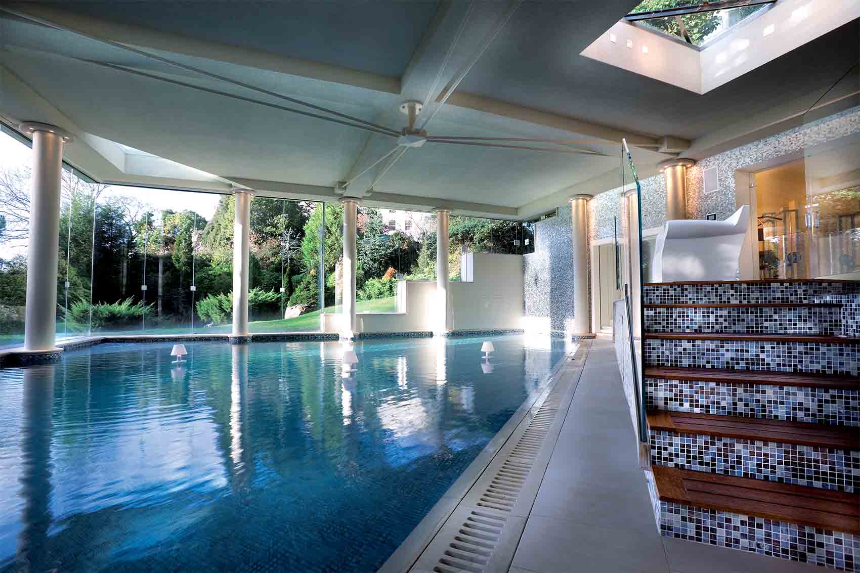 Highgate House: Luxury 90's Home Revamped by René Dekker