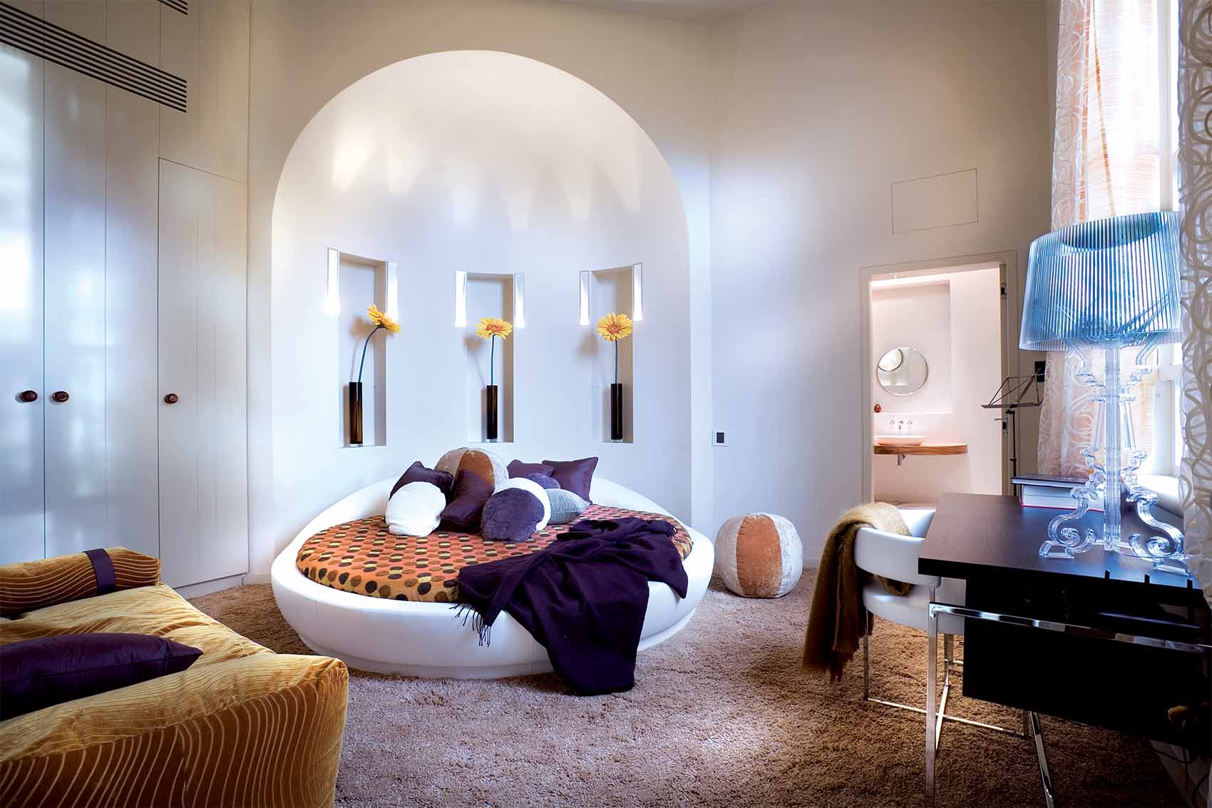 Highgate House: Luxury 90's Home Revamped by René Dekker