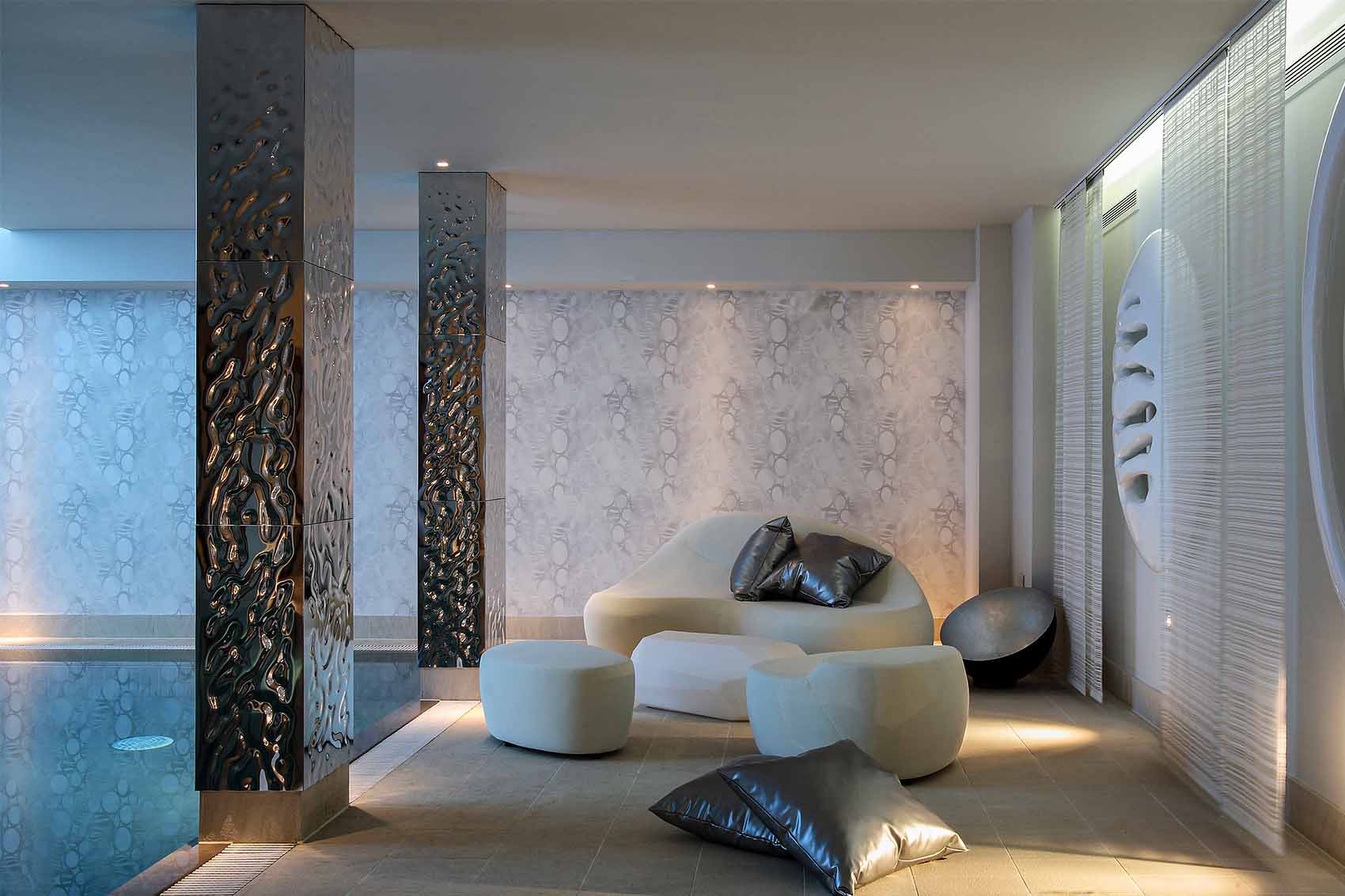 Luxury Indoor Swimming Pools | High End Pool Design Schemes