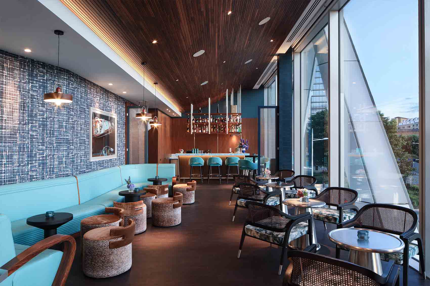 Canary Wharf Restaurant | Luxurious Restaurant Interior Design