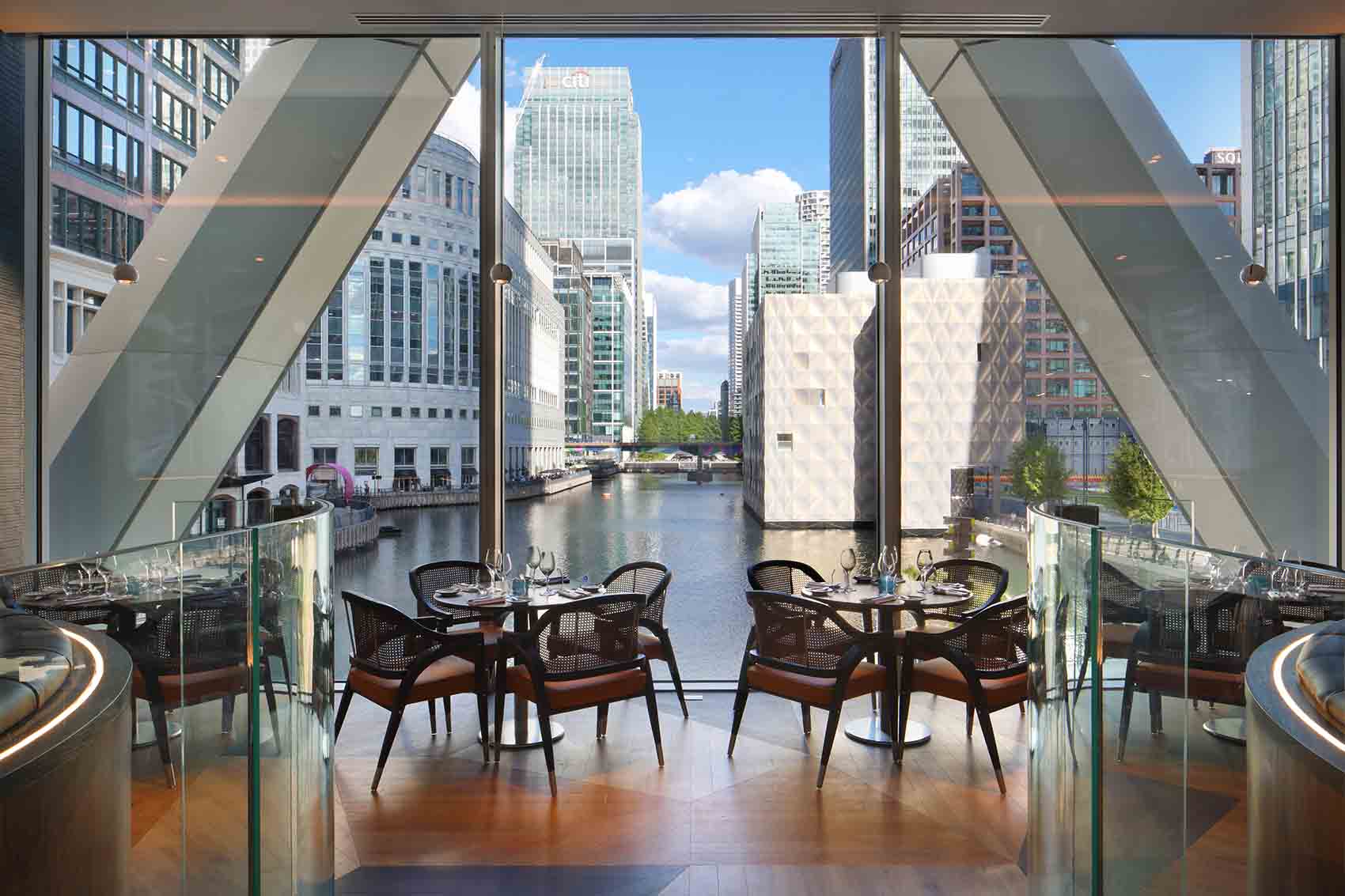 Canary Wharf Restaurant | Luxurious Restaurant Interior Design
