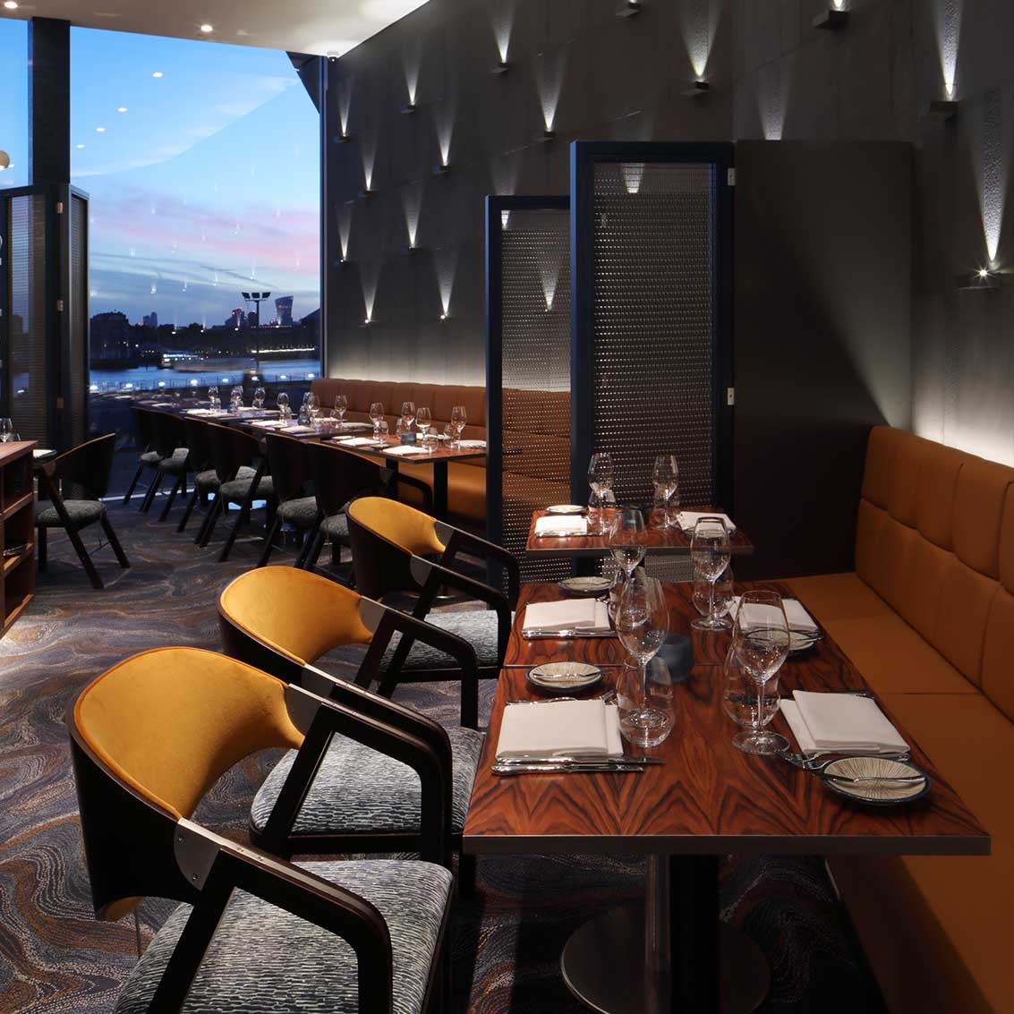 Canary Wharf Restaurant | Luxurious Restaurant Interior Design